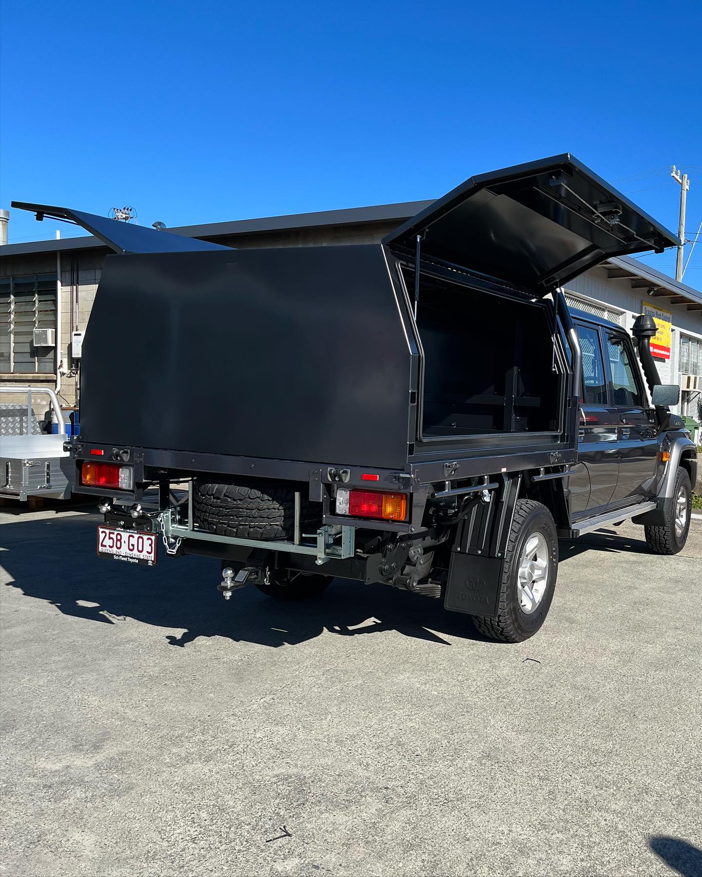 What to Look for in a Jack Off Canopy